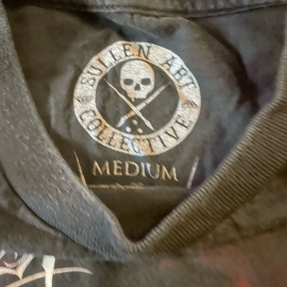 Sullen | Shirts | Sullen Art Collective Medium Tee | Poshmark